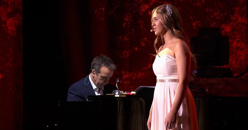 16-Year-Old Singer Wows The Crowd In Her Performance Of "Fields of Gold"